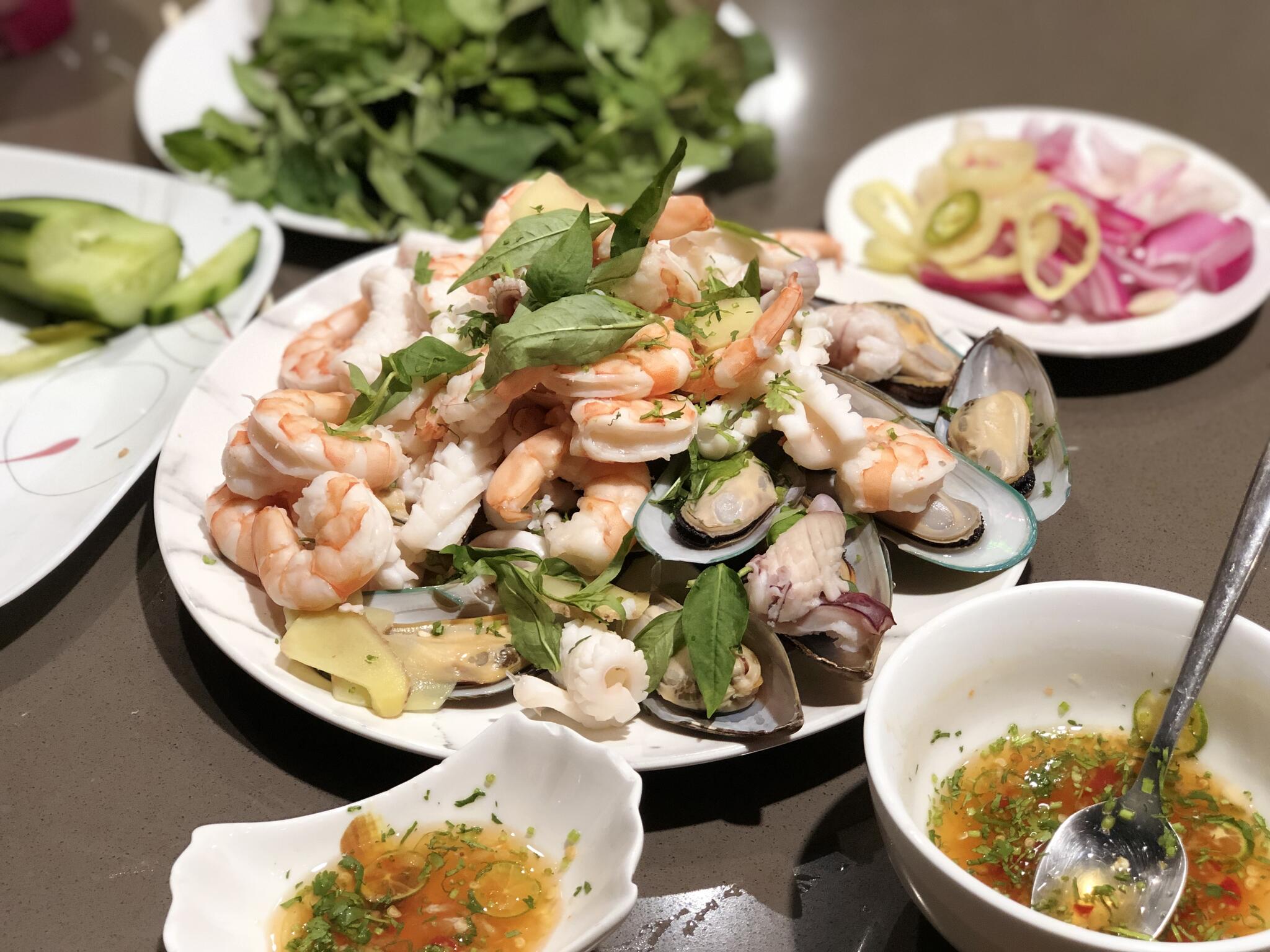 Pho Mr.Q Vietnamese Restaurant - Calgary - Nextdoor